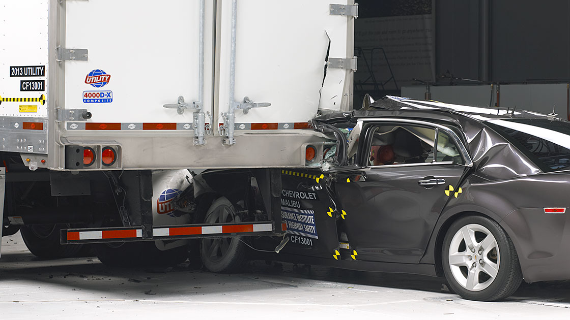 New crash tests: Underride guards on most big rigs leave passenger ...